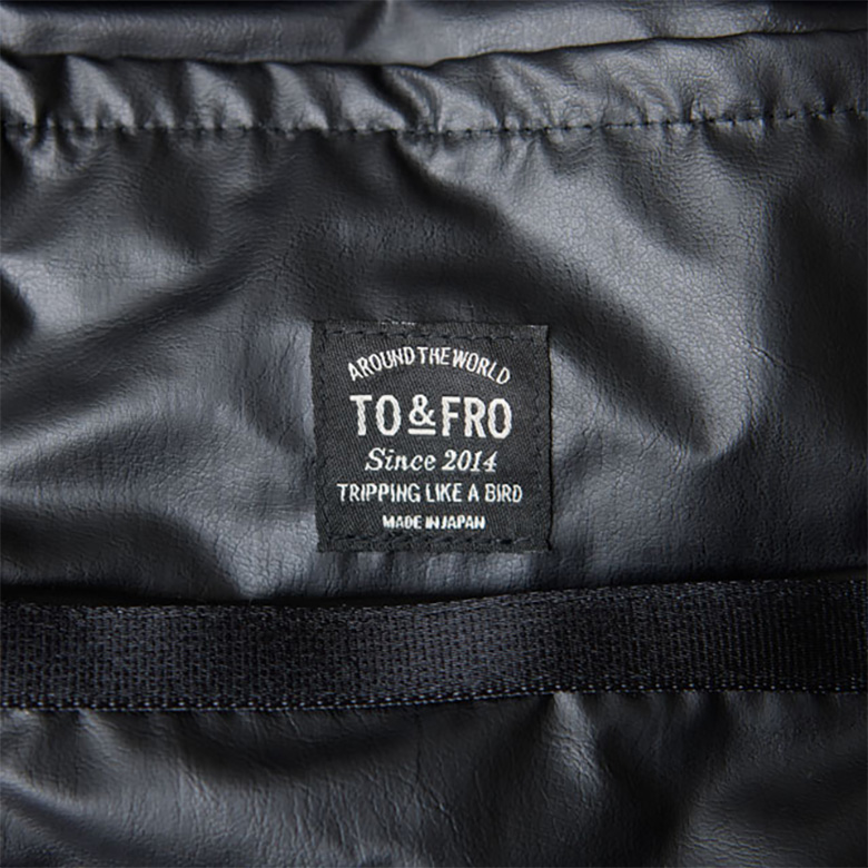 TO＆FRO レザー見え 軽量ボストンバッグ パッカブル 37L ブラック 旅行カバン 日本製 BOSTONBAG Synthetic Leather